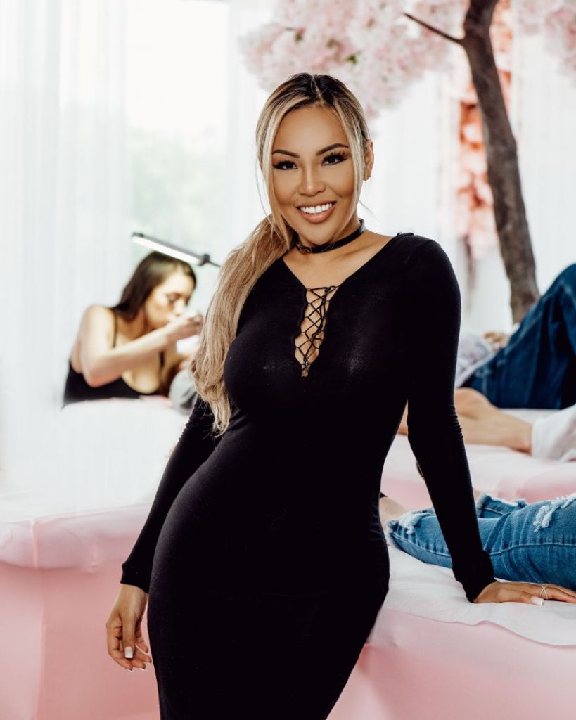 Meet Lucy Wo | Founder of WOAHLASH LLC. - SHOUTOUT HTX